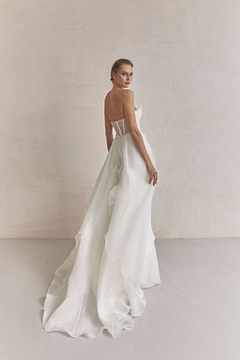 ENCANTA - Lorraine Tyne Bridal